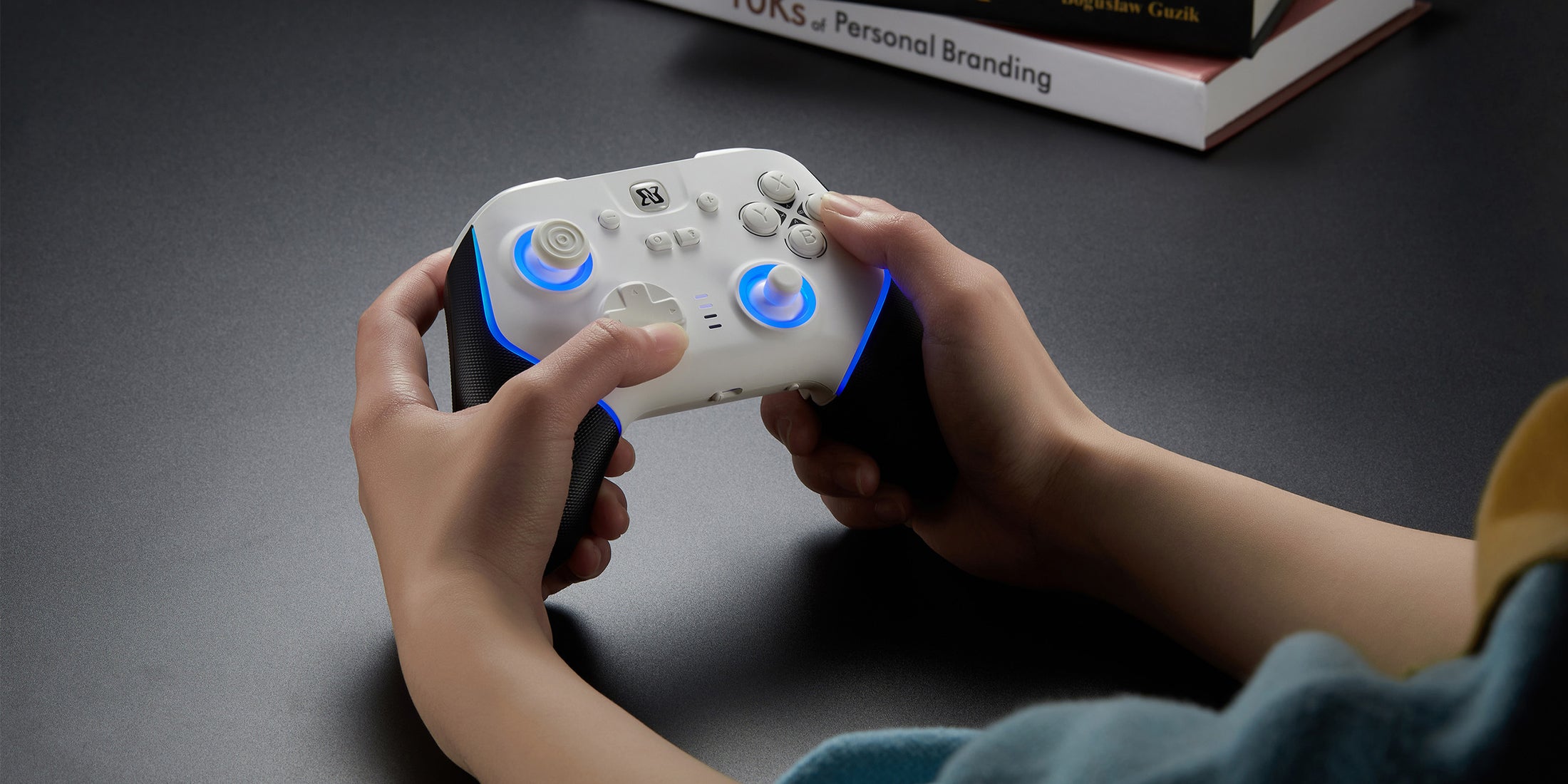 BINBOK - Born to Game!